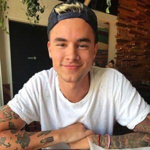 Kian Lawley Bio, Age, Wiki, Height, Family, Relationship, Ayla Woodruff ...