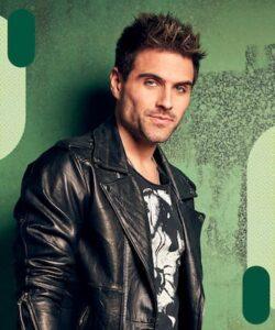 Brennin Hunt Bio, Wiki, Age, Family, Height, Wife, Kids, Injury, Rent ...