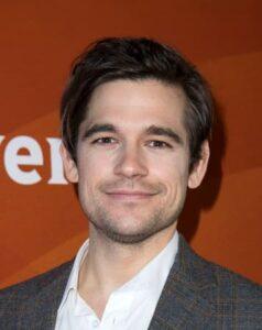 Jason Ralph Bio, Wiki, Age, Family, Height, Wife, Gay, The Magicians ...