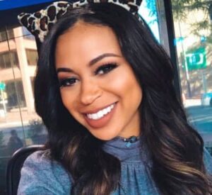 Alex Holley Bio, Wiki, Age, Husband, FOX 29, Net Worth | The Famous Info