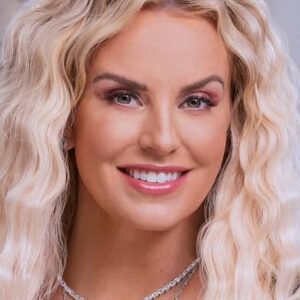 Whitney Rose Bio, Wiki, Age, Parents, Partner, The Real House... | The ...