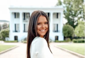 Kenzie Beach Bio, Wiki, Age, Husband, WRBL, Net Worth, Salary | The ...