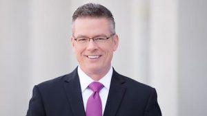 Kevin Kelly Bio, Wiki, Age, Family, Wife, FOX 16, Net Worth, Salary ...