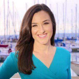 Simone Del Rosario Bio, Age, Wiki, Straight Arrow News, Husband, Net ...