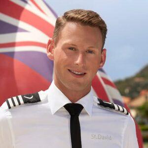 Fraser Olender Bio, Wiki, Age, Family, Partner, Gay, Net Worth, Below ...