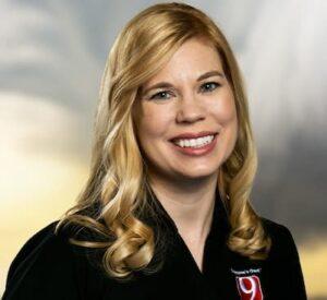 Amy Castor Bio, Age, Family, Husband, News 9, Net worth, Salary | The ...