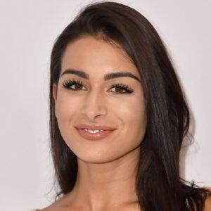 Ashley Iaconetti Biography, Age, Husband, Plastic Surgery, Net Worth ...
