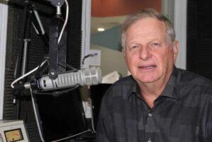 Tim Staudt Bio, Age, Height, Family, Wife, WILX, Salary, Net Worth ...