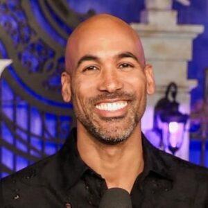 Melvin Robert Bio, Wiki, Age, Spectrum News 1, and Net Worth | The ...