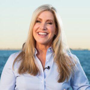 Kim Adams Bio, Wiki, Age, Family, WDIV-TV, Salary, and Net Worth | The ...