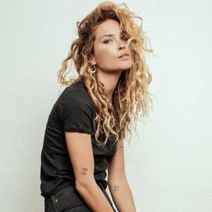 Erin Wasson Bio, Age, Height, Family, Husband, Style, Jewelry, Home ...