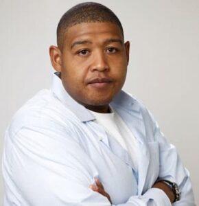 Omar Benson Miller Bio, Age, Height, Family Wife, Net worth, Forest ...