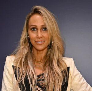 Tish Cyrus Bio, Wiki, Age, Family, Husband, Salary, and Net Worth | The ...
