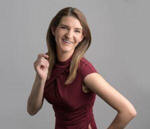 Emily Kirk Bio, Wiki, Family, Husband, KBNZ, Salary, Net Worth | The ...