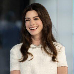 Anne Hathaway Bio, Wiki, Family, Husband, Net Worth, and Movies | The ...