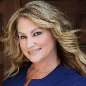 Shelly Miles Bio, Wiki, Family, Husband, WOAI, Salary, Net Worth | The ...