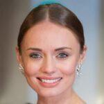 Laura Haddock Bio, Wiki, Age, Height, Family, Husband, Captain America ...
