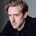 Arthur Darvill Bio, Wiki, Age, Height, Family, Wife, Doctor Who ...